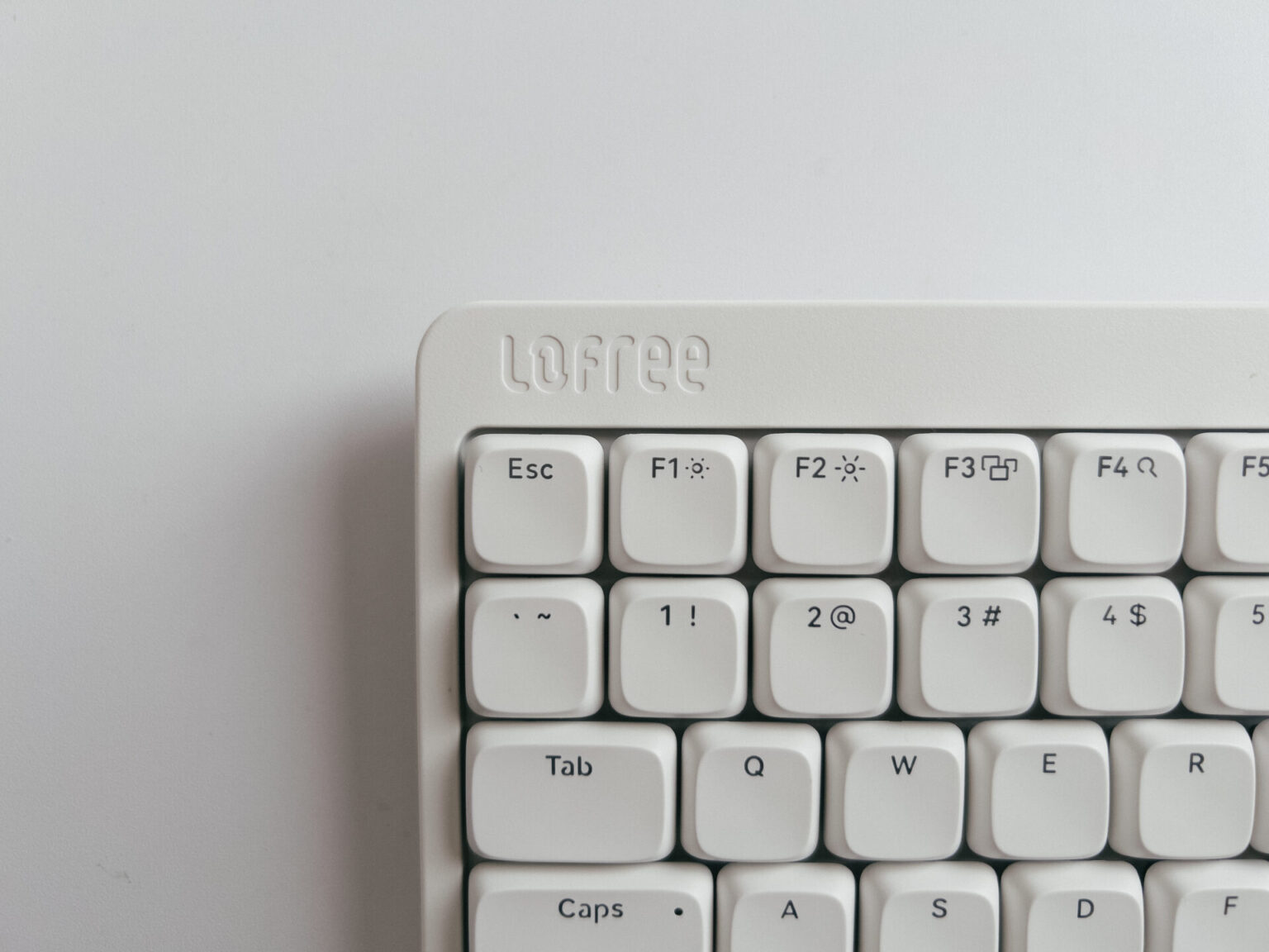 『Lofree Flow Lite 84』レビュー｜自腹購入による忖度なしレビュー | ナニガシ